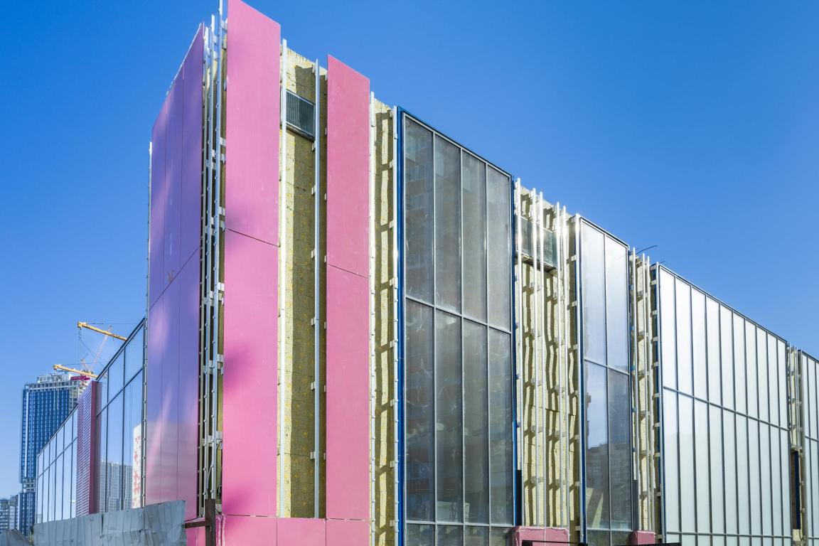 Многофункциональный комплекс WEST MALL – строительство на материалах ...