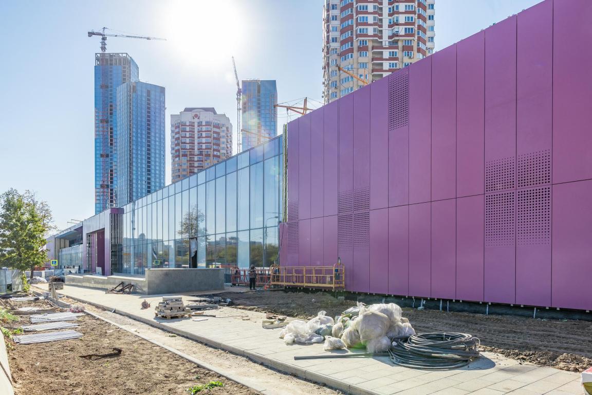 Многофункциональный комплекс WEST MALL – строительство на материалах ...